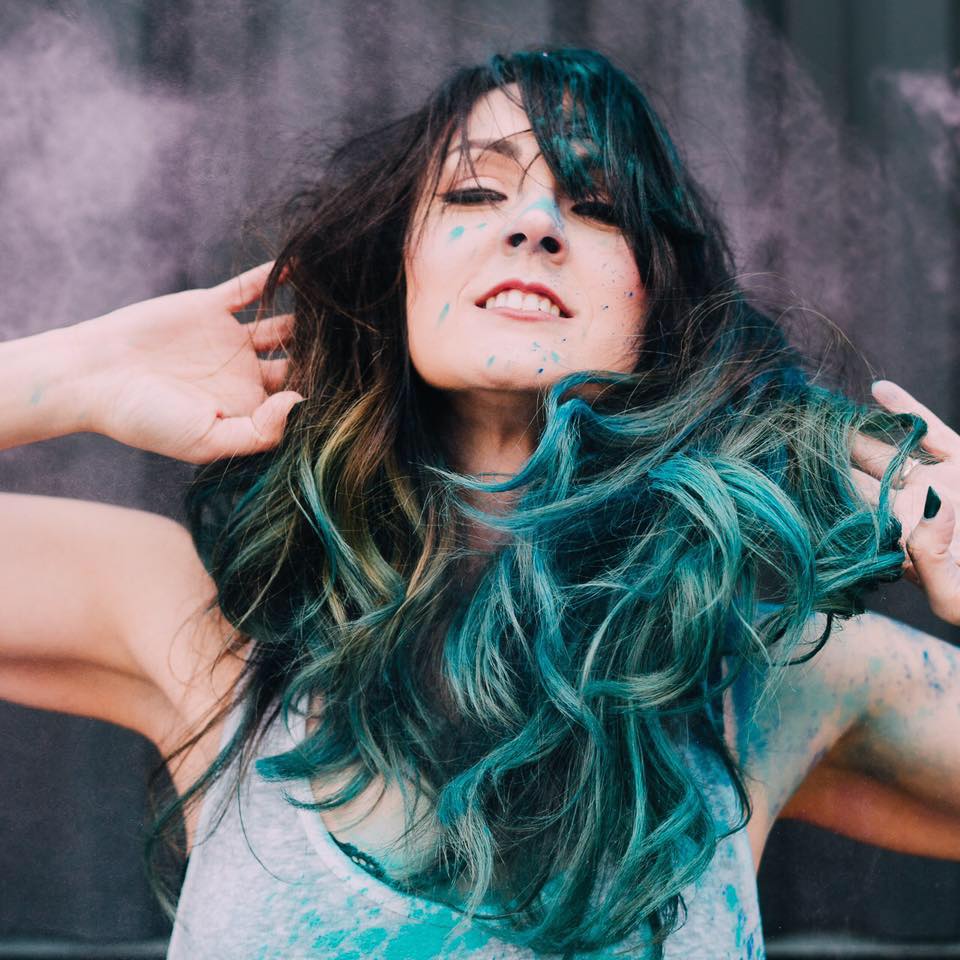 Lindsay Robson: Social Seamstress | Qween City