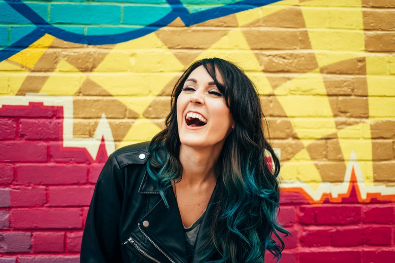 Lindsay Robson: Social Seamstress | Qween City