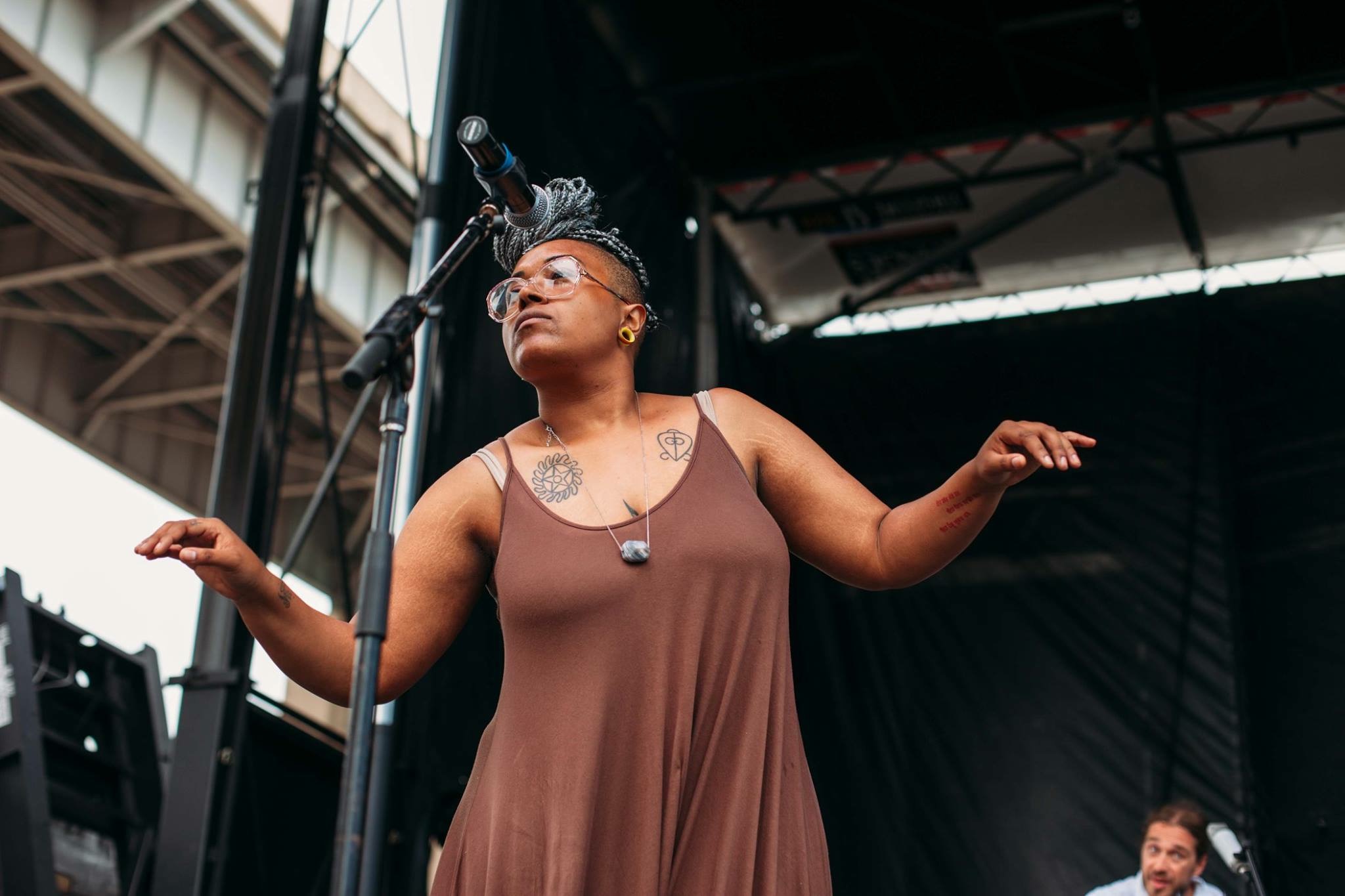 Zoe Scruggs: Conversant Chorister | Qween City